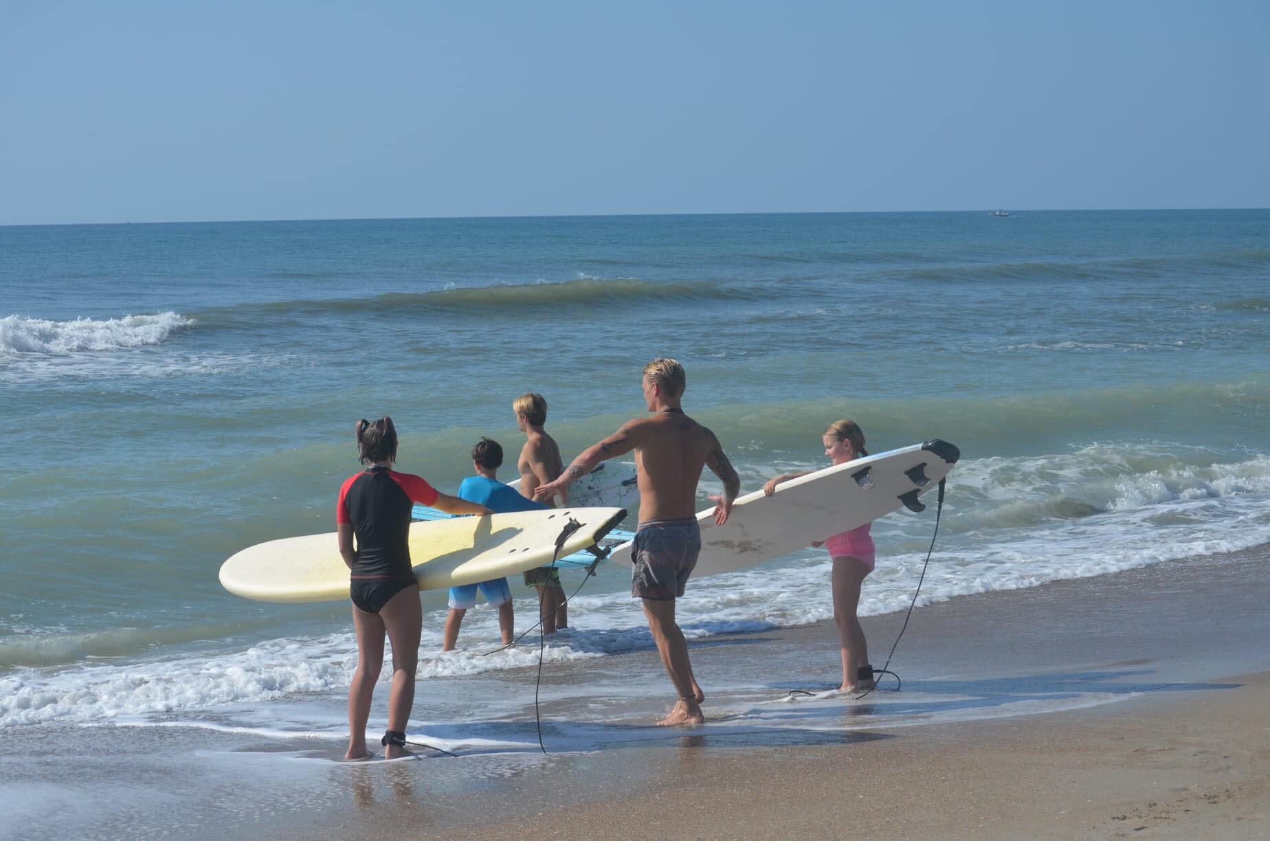 Surf Lessons – EI Surf Company